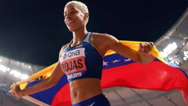 Venezuelan Yulimar Rojas Breaks Triple Jump Indoor World Record (Video ...