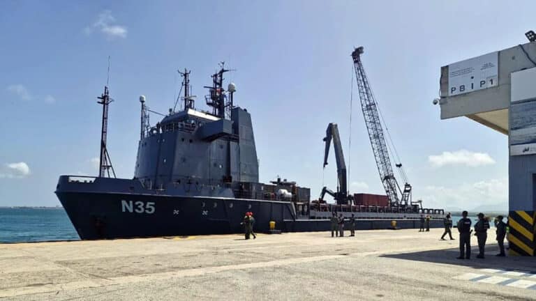 The foreign vessel N35 kept detained at the Port of Guamache of ...